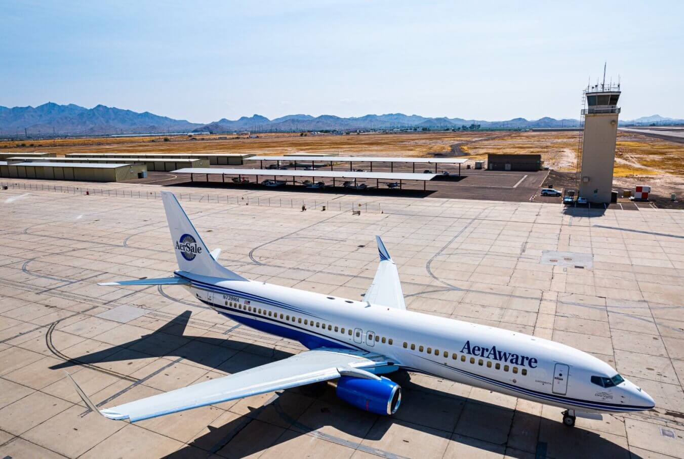 AerAware EFVS | Universal Avionics